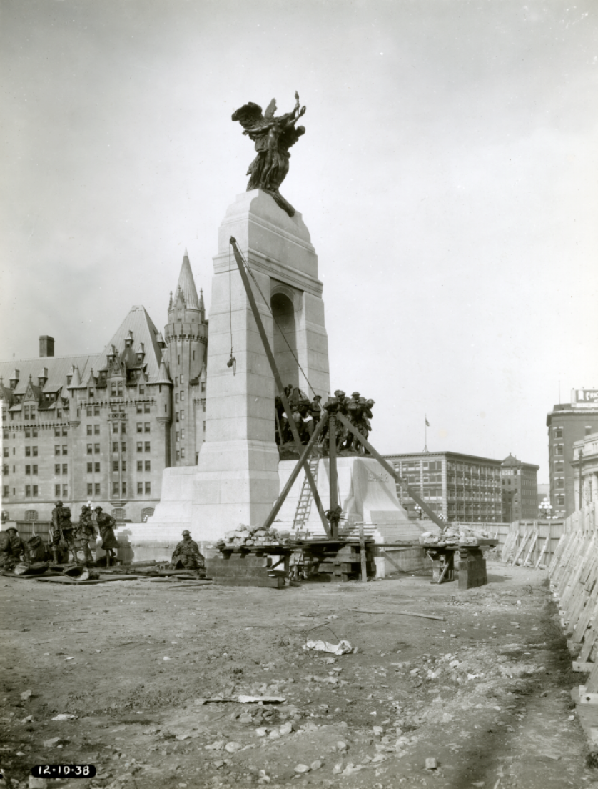 Le Monument commémoratif de guerre du Canada : une fenêtre sur notre ...