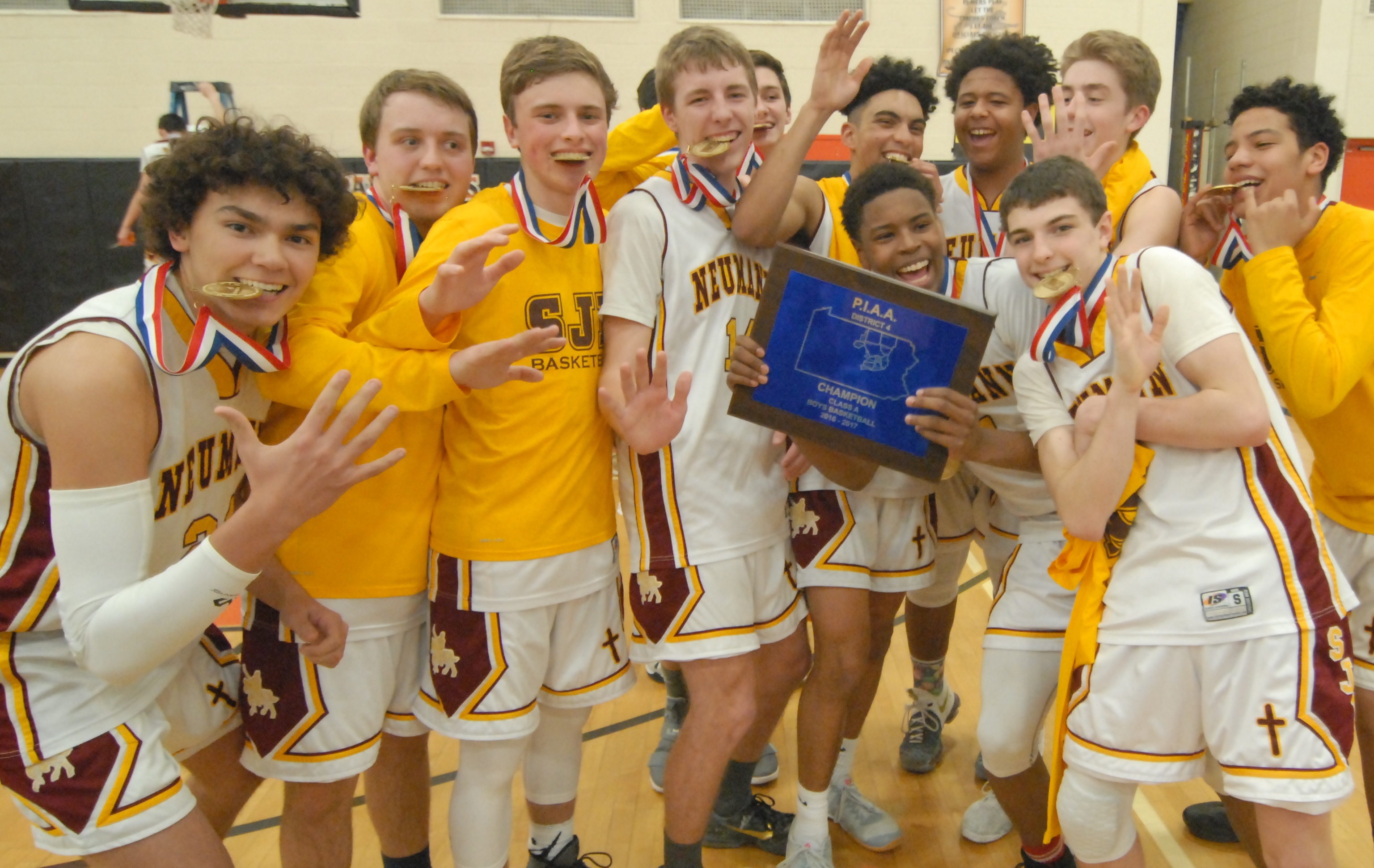 Unbeaten Neumann Boys Extend Title Streak News Sports Jobs Williamsport Sun Gazette