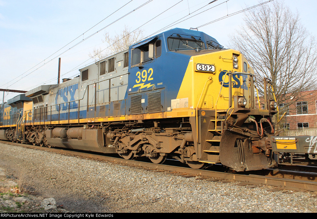 CSX AC4400CW #392 on Q702-13