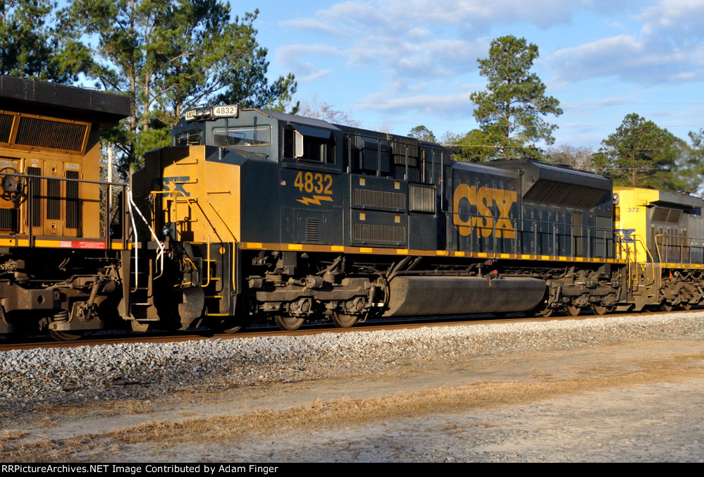 CSX 4832