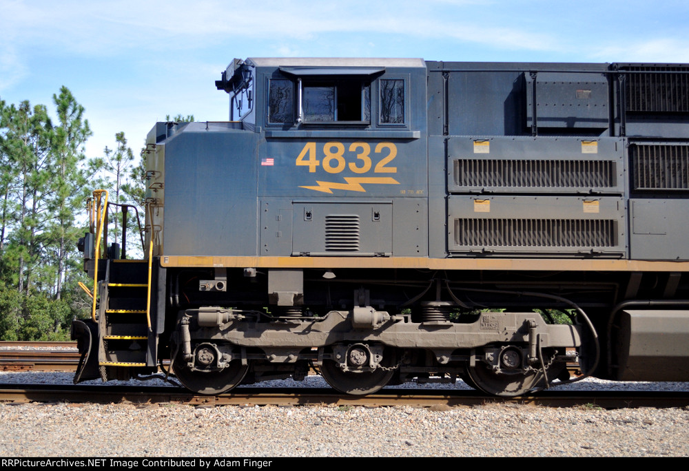 CSX 4832