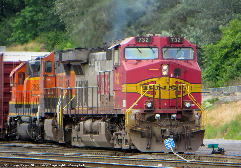 BNSF 732