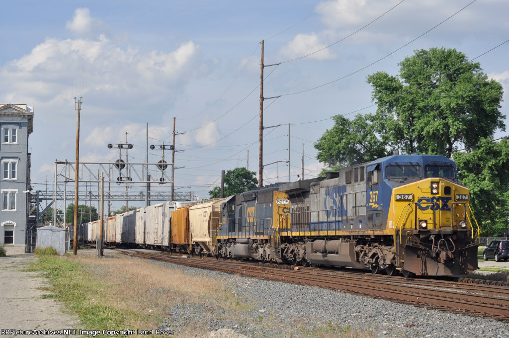 CSXT 367 On CSX Q 501 Eastbound