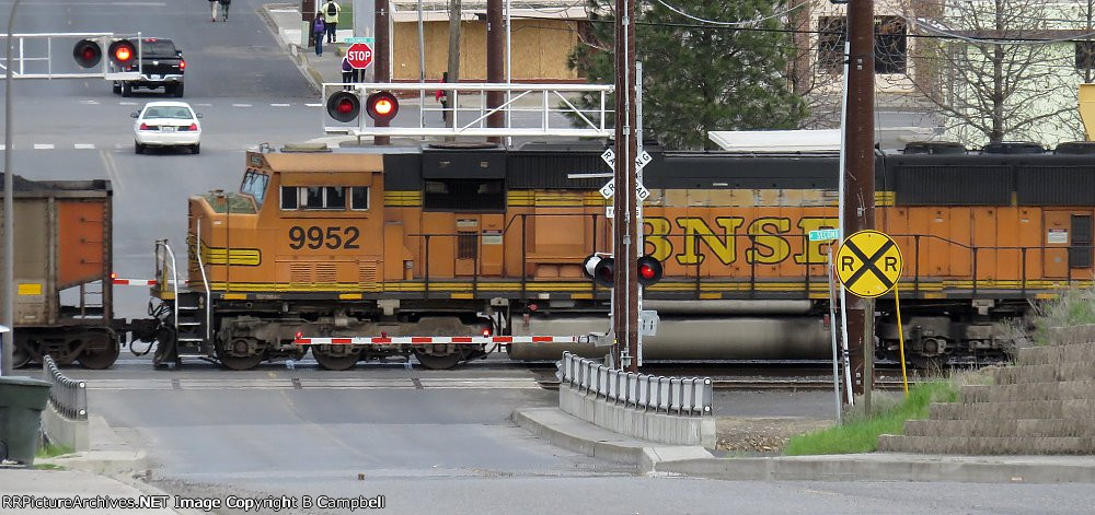 BNSF 9952