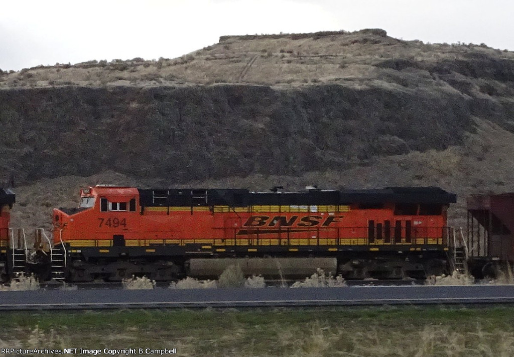 BNSF 7494
