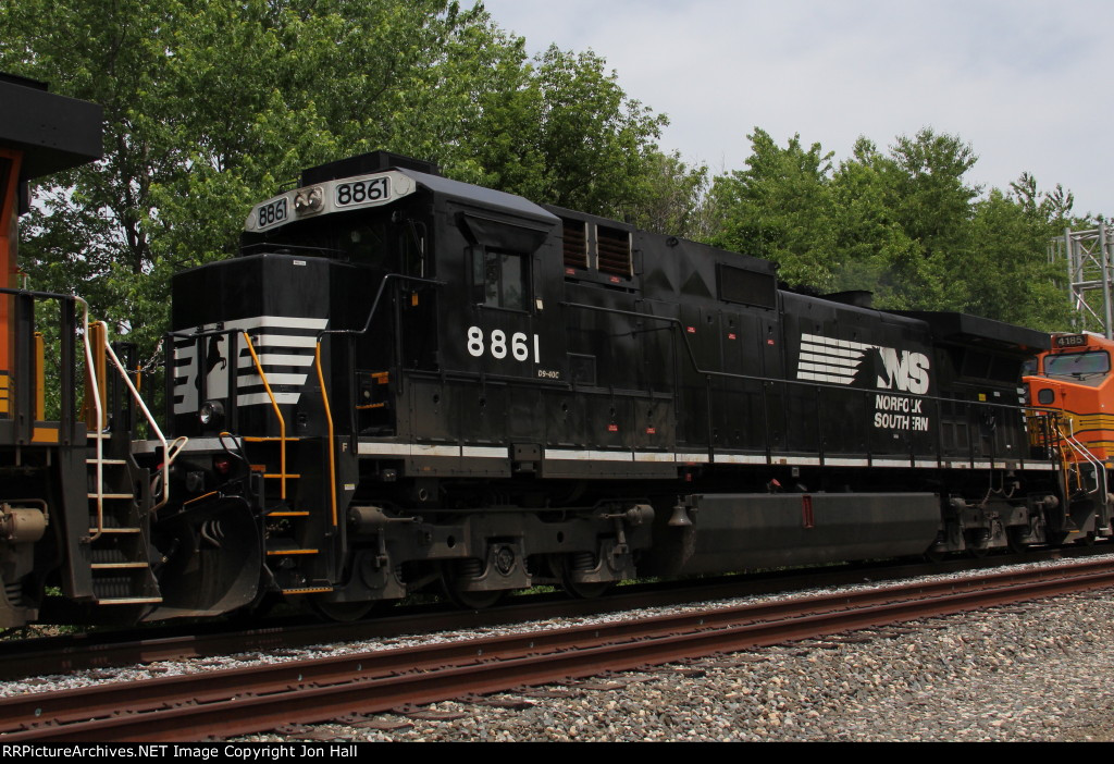 NS 8861