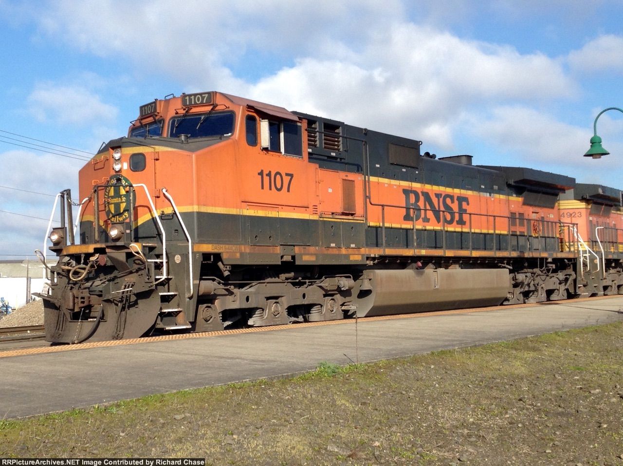 BNSF 1107