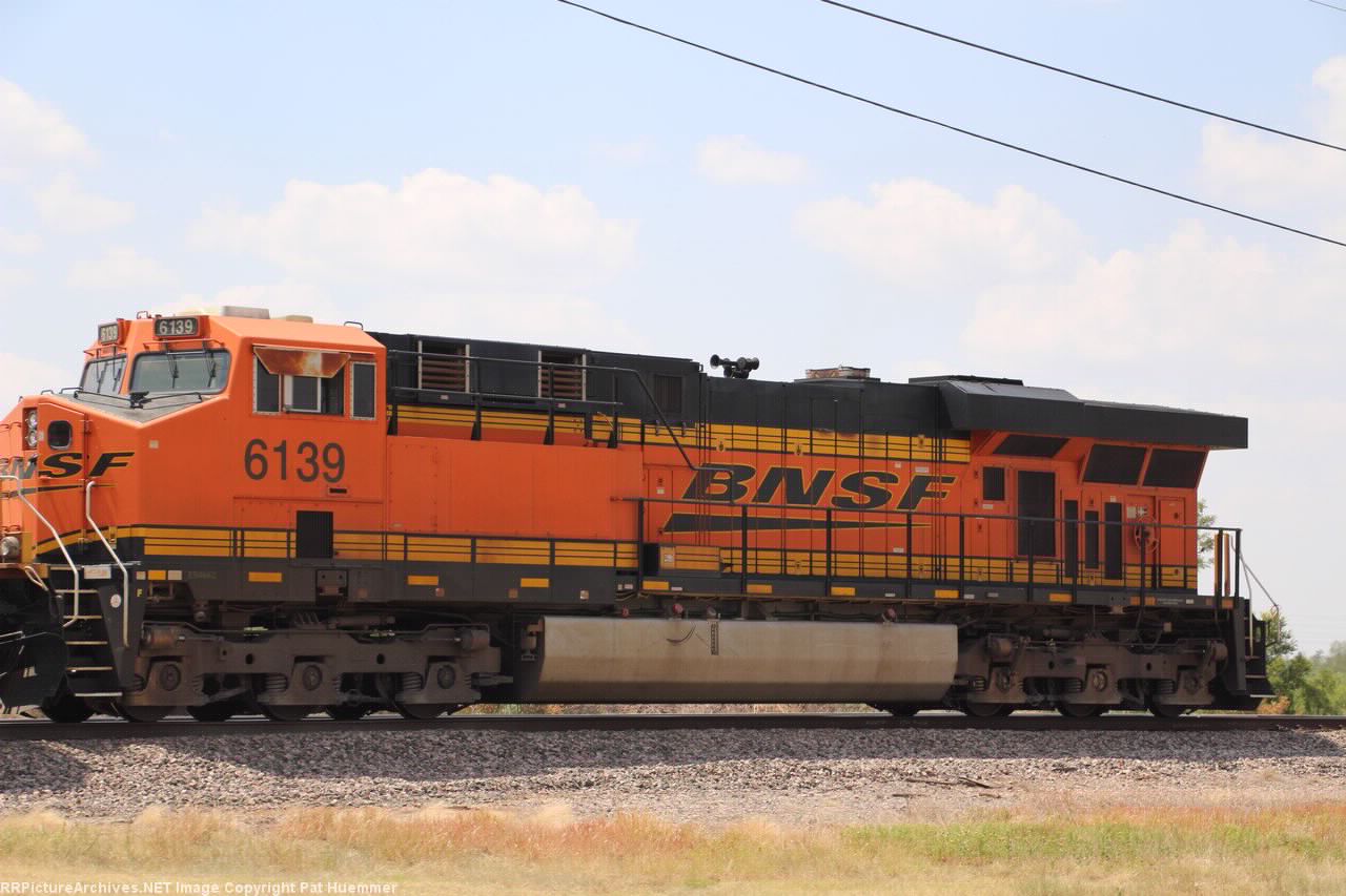 BNSF 6139