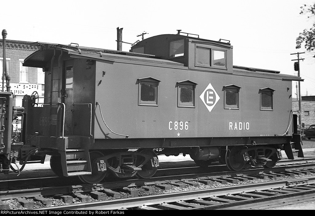 EL C896