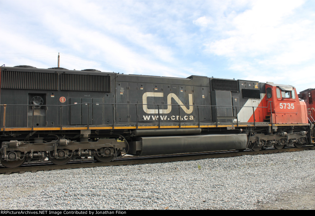 CN 5735