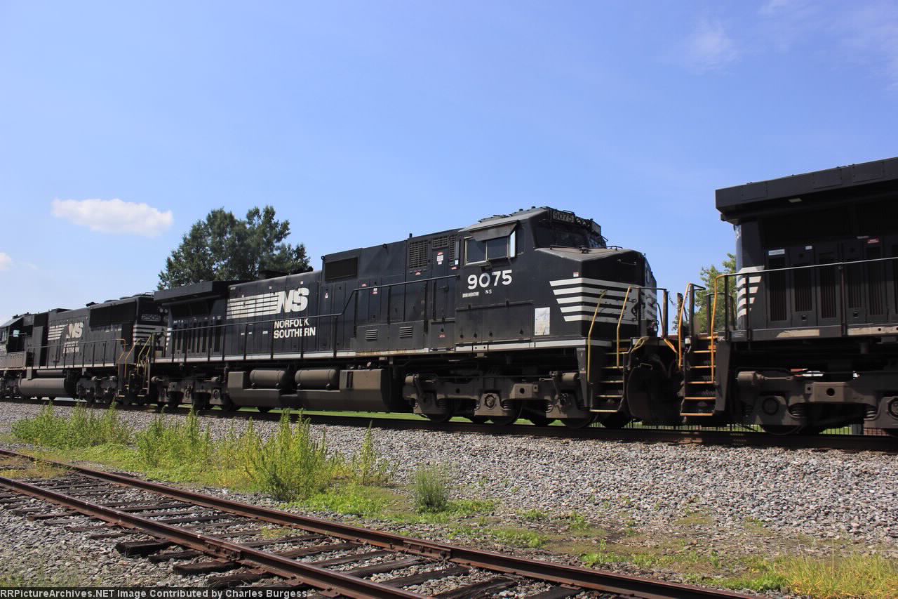 NS 9075