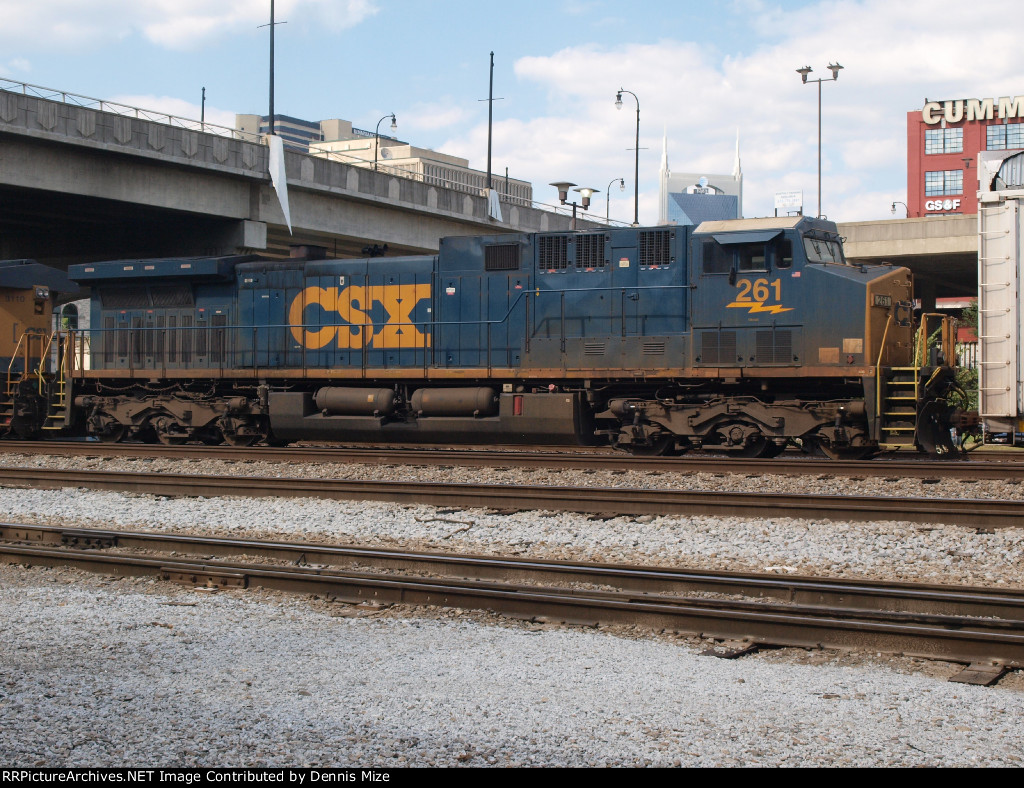 CSX 261