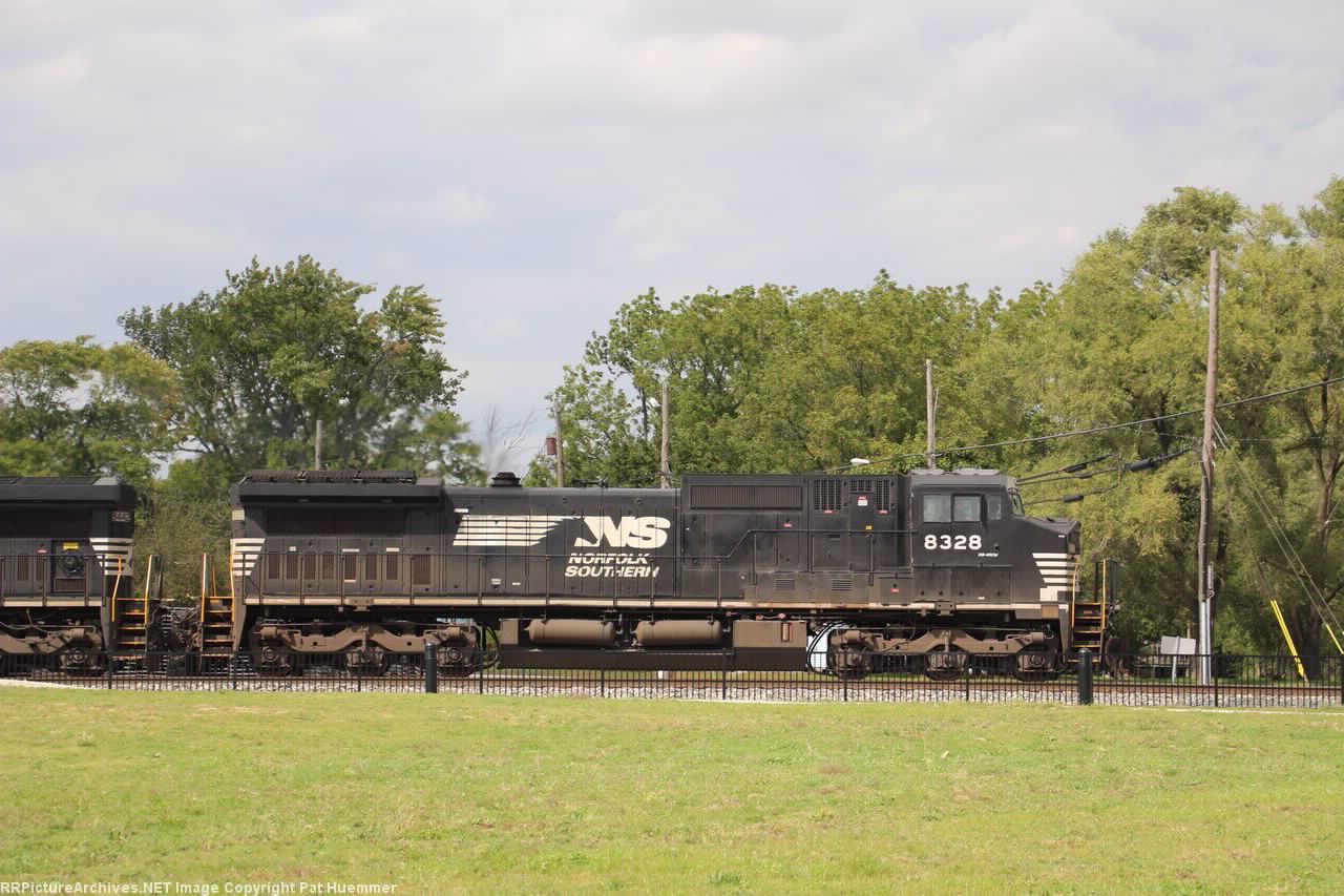 NS 8328