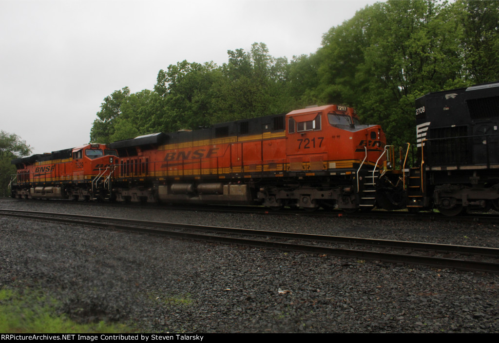 BNSF 7217
