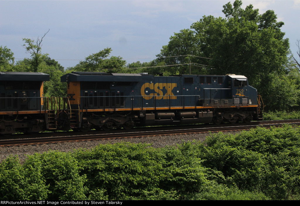 CSX 752