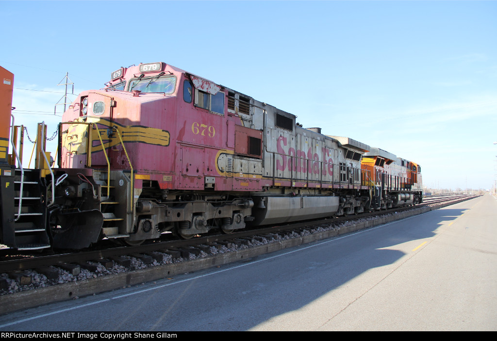 BNSF 679 Roster Shot.