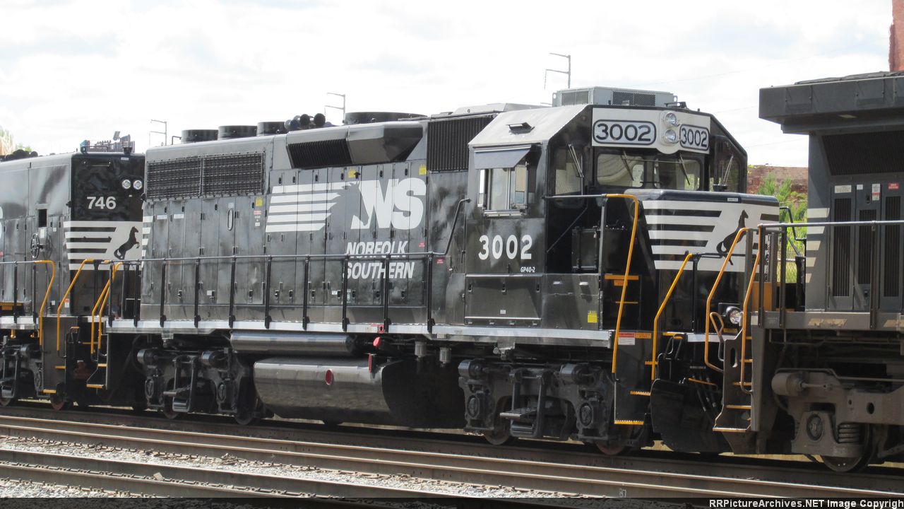 NS 3002 (ex-CR, nee-RDG)