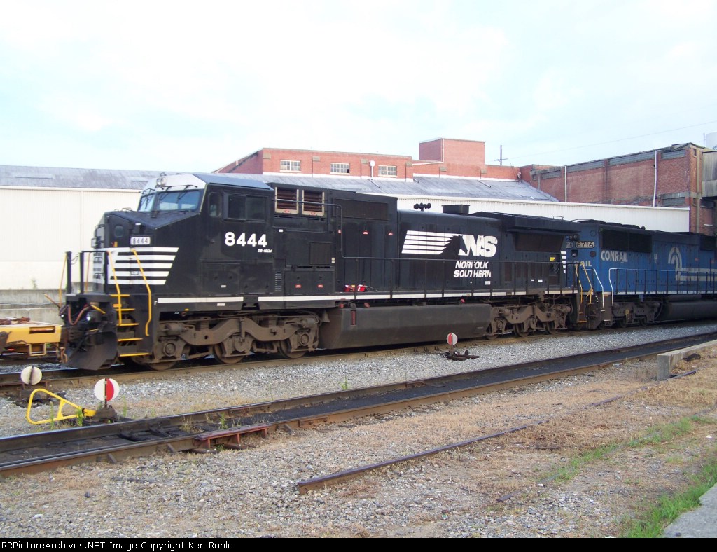 NS 8444 (ex-CR) Horse Head logo