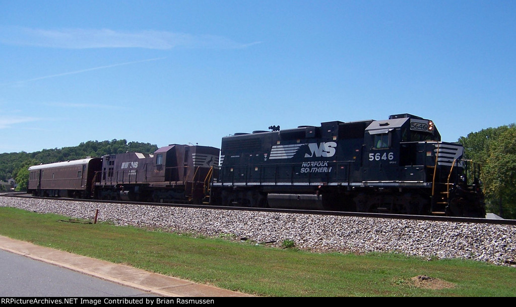 NS 5646 with Research Train