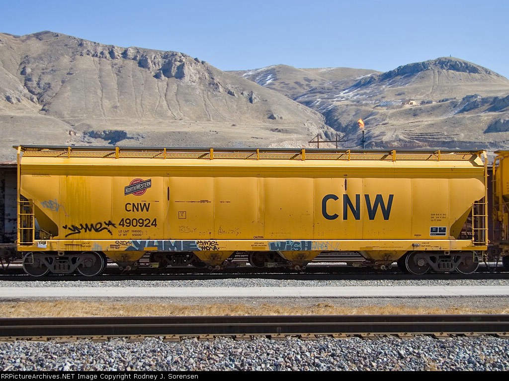 CNW 490924