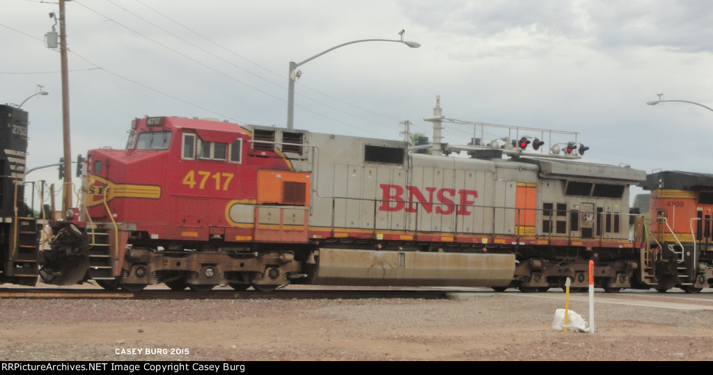 BNSF 4717
