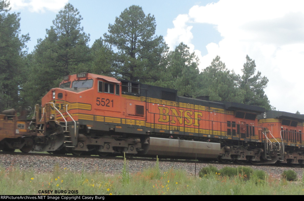BNSF 5521