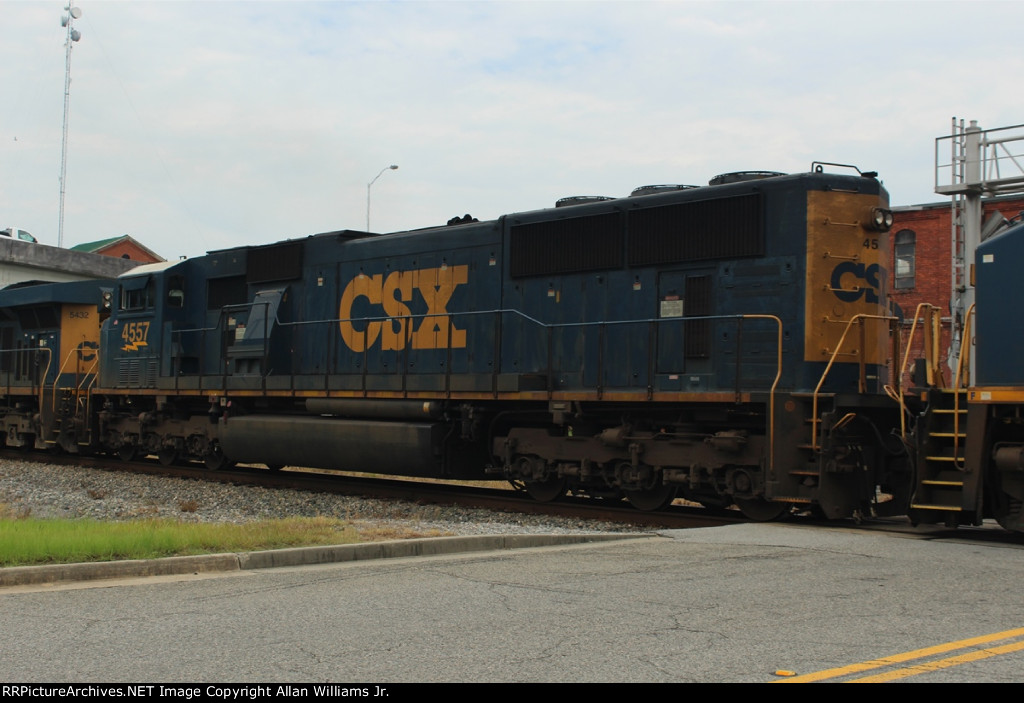 CSX 4557