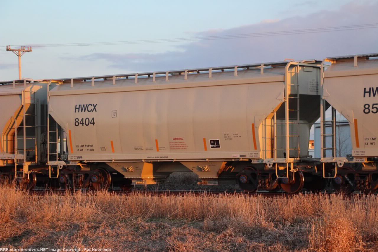 HWCX 8404