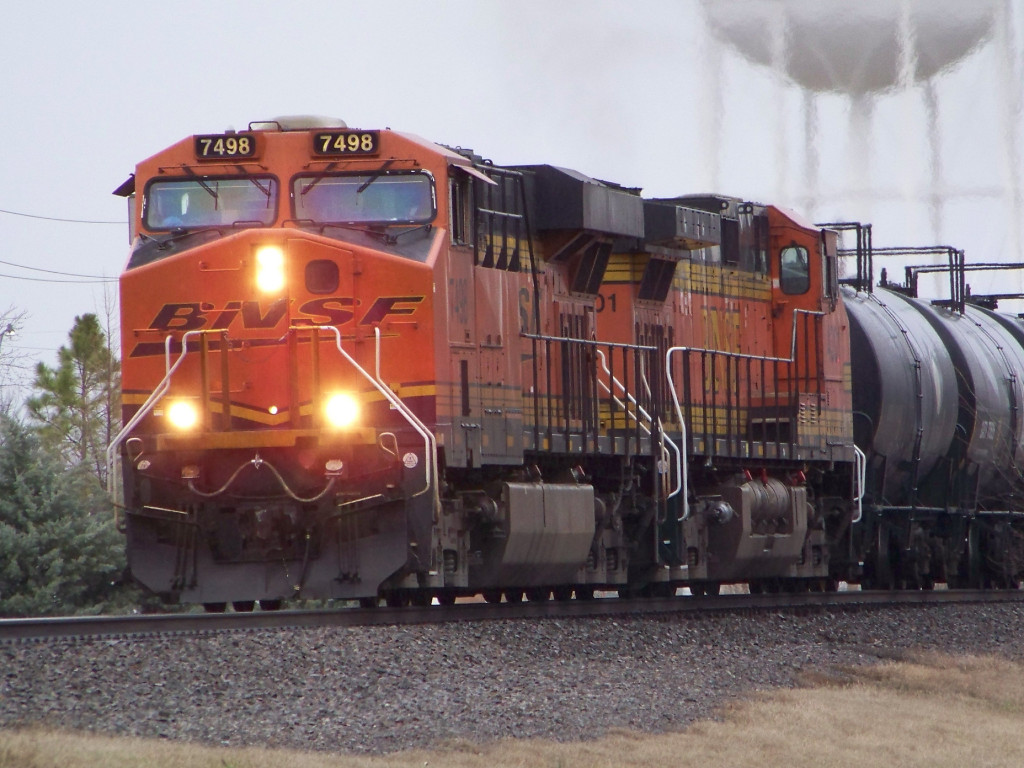 BNSF ES44DC 7498