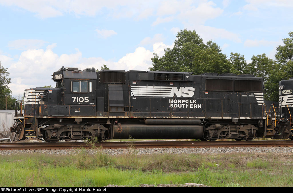 NS 7105