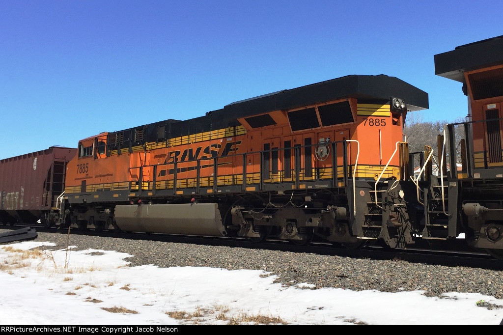 BNSF 7885