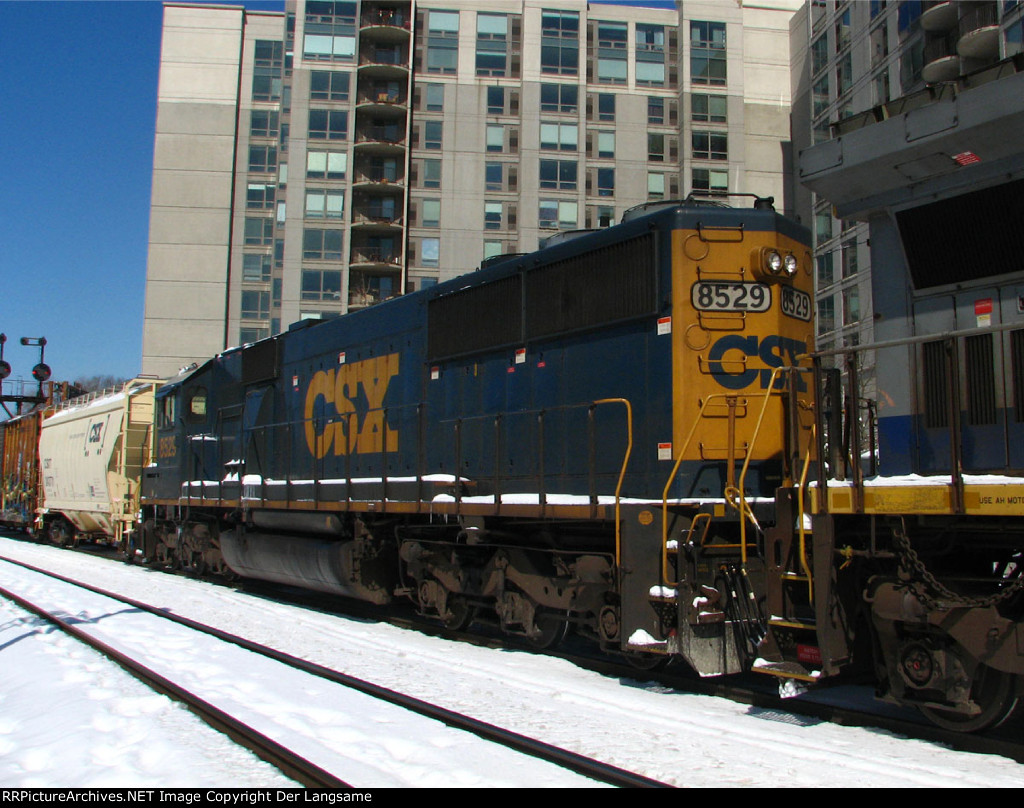 CSX 8529