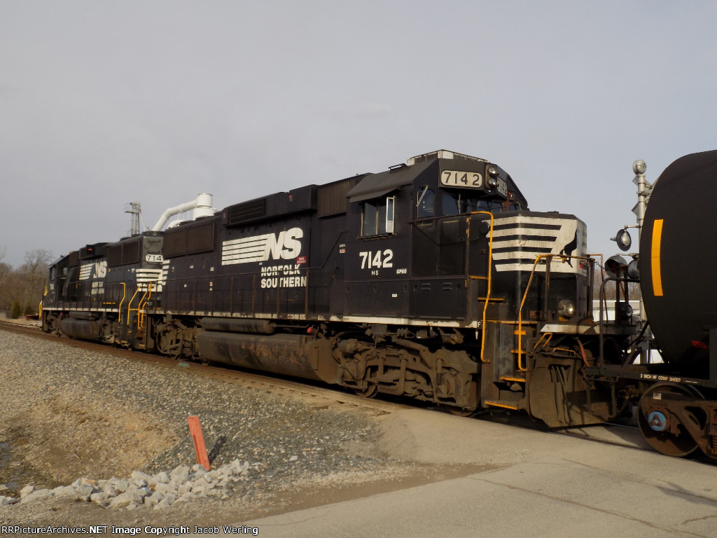 NS 7142