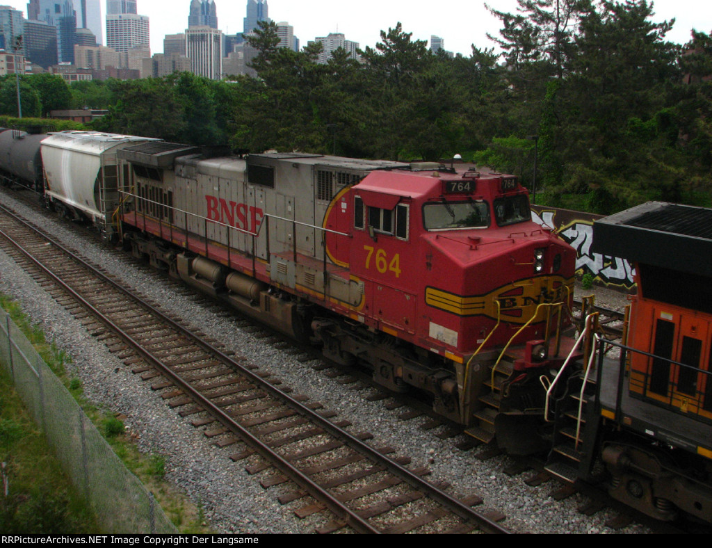 BNSF 764