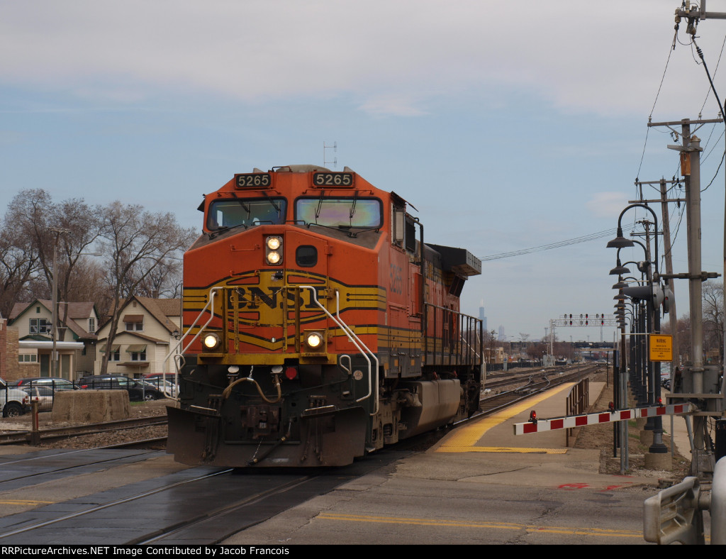 BNSF 5265
