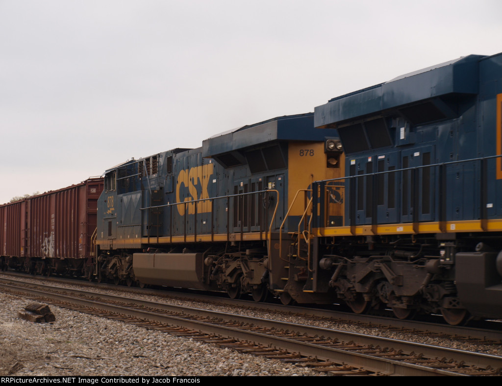 CSX 878
