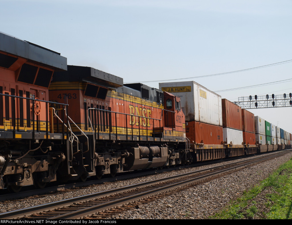 BNSF 4763