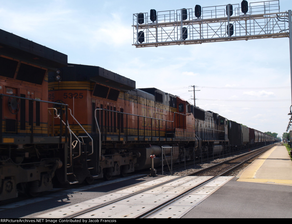 BNSF 5325