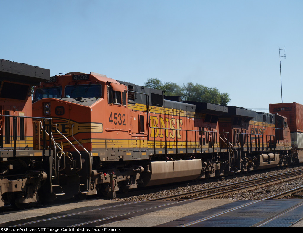BNSF 4532