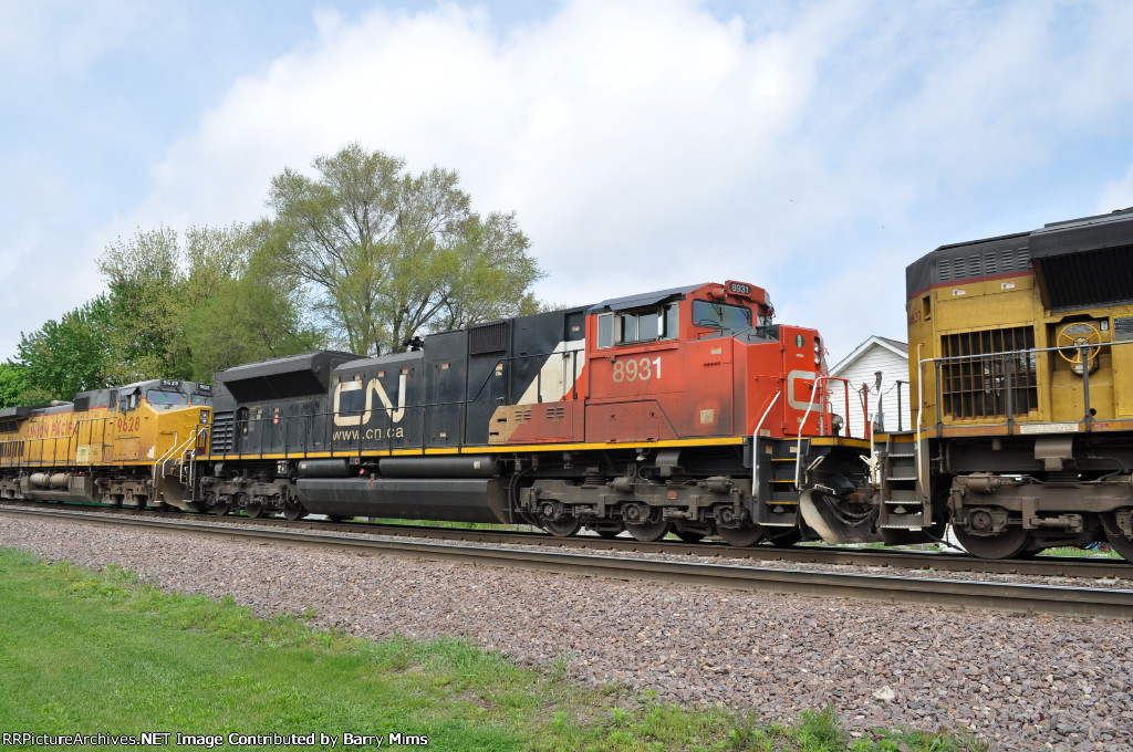 CN 8931