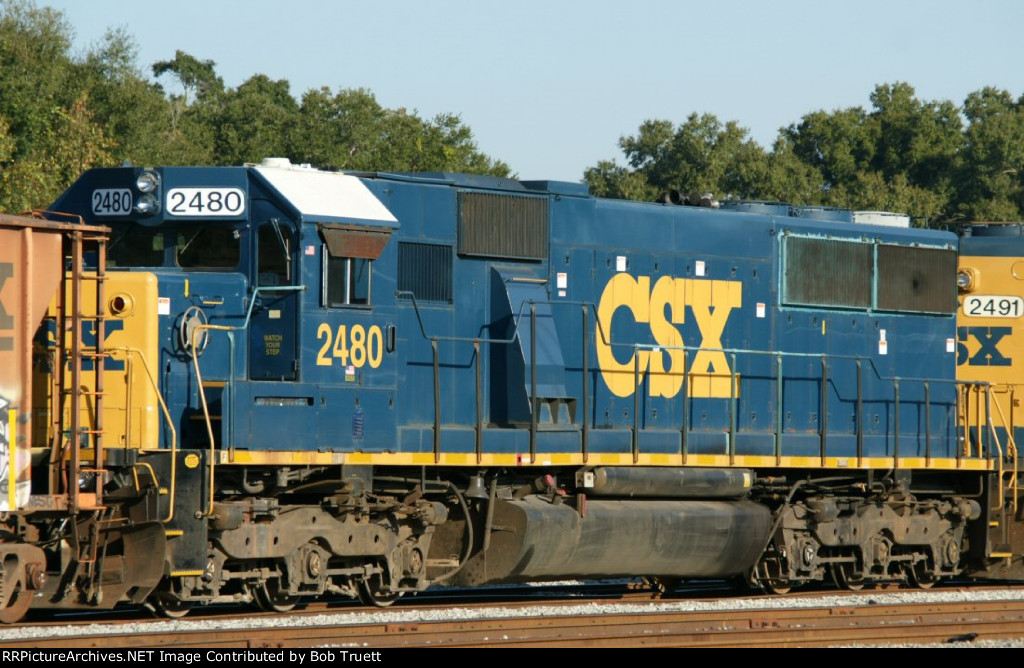 Another angle and close up of CSX 2480