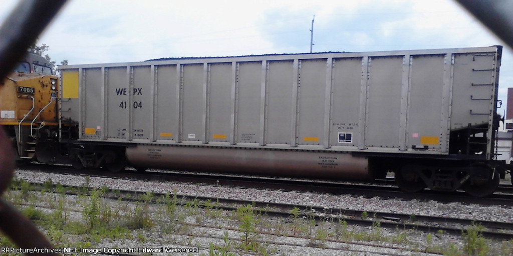 WEPX 4104 leads the loads to Oak Creek