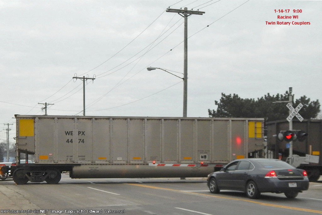 Twin-rotary gon mid-train with WEPX Pennsylvania empties