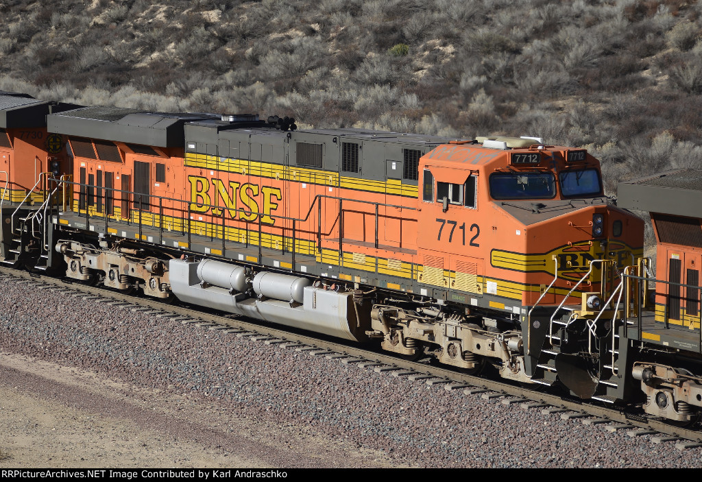 BNSF 7712