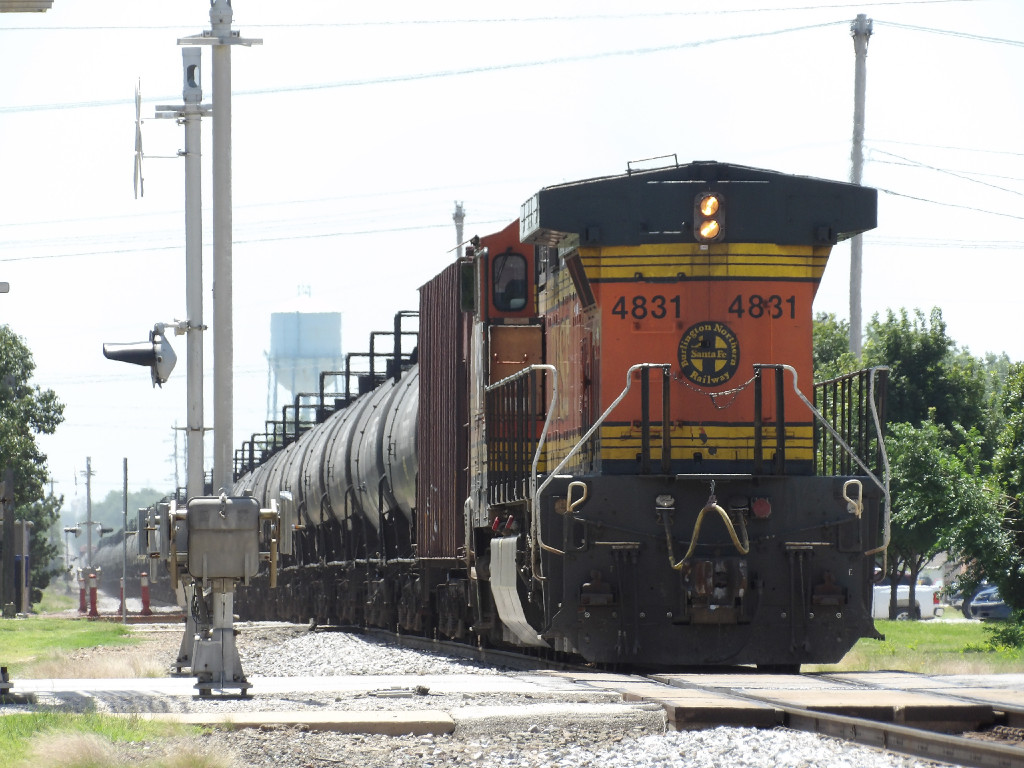 BNSF C44-9W 4831