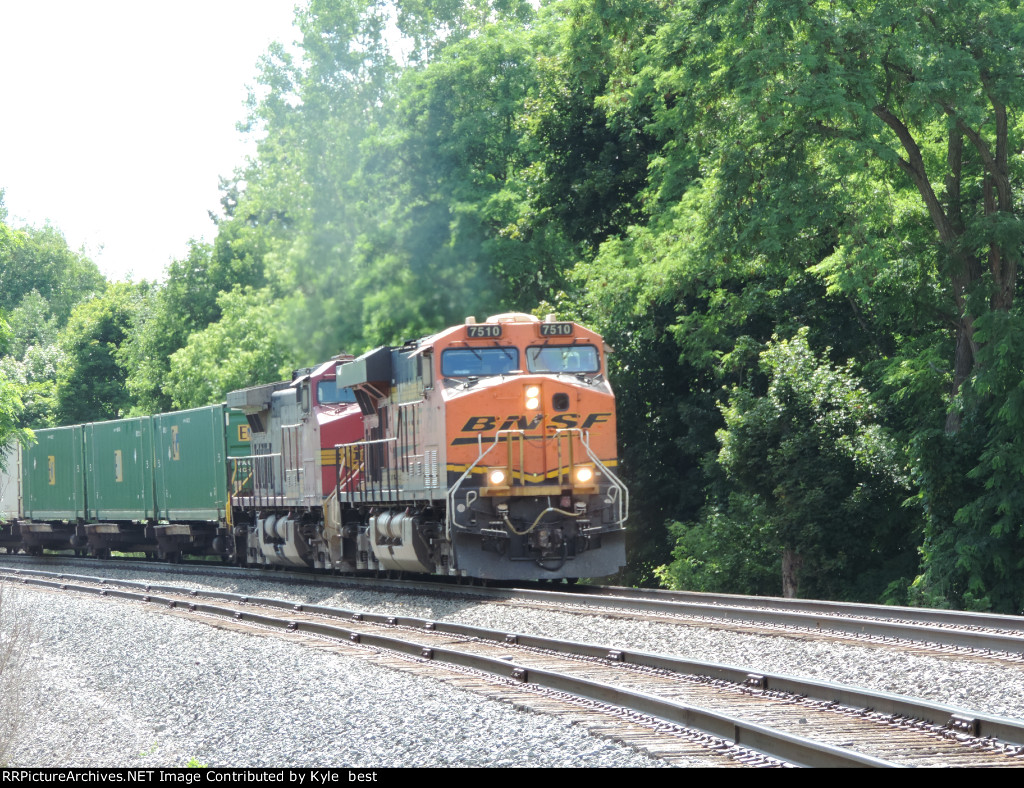 BNSF 7510 on 22K