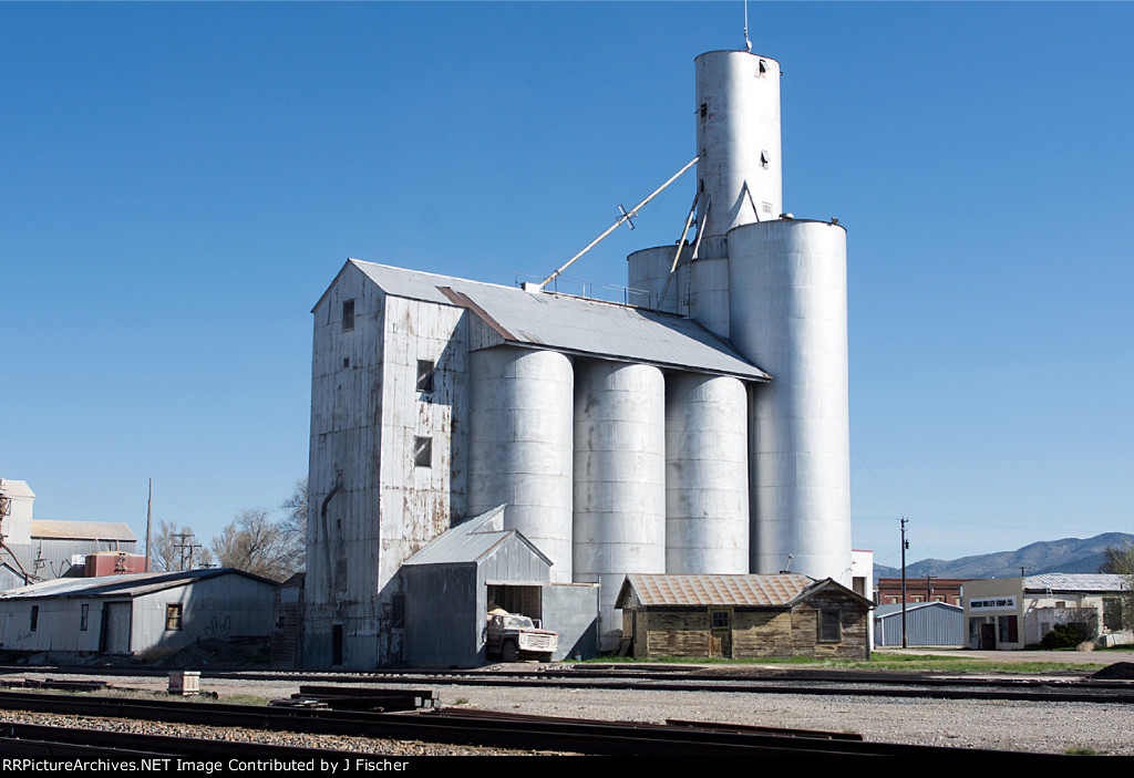Grain elevator