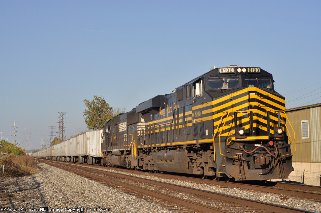 NS / NKP 8100 On NS 251 Eastbound