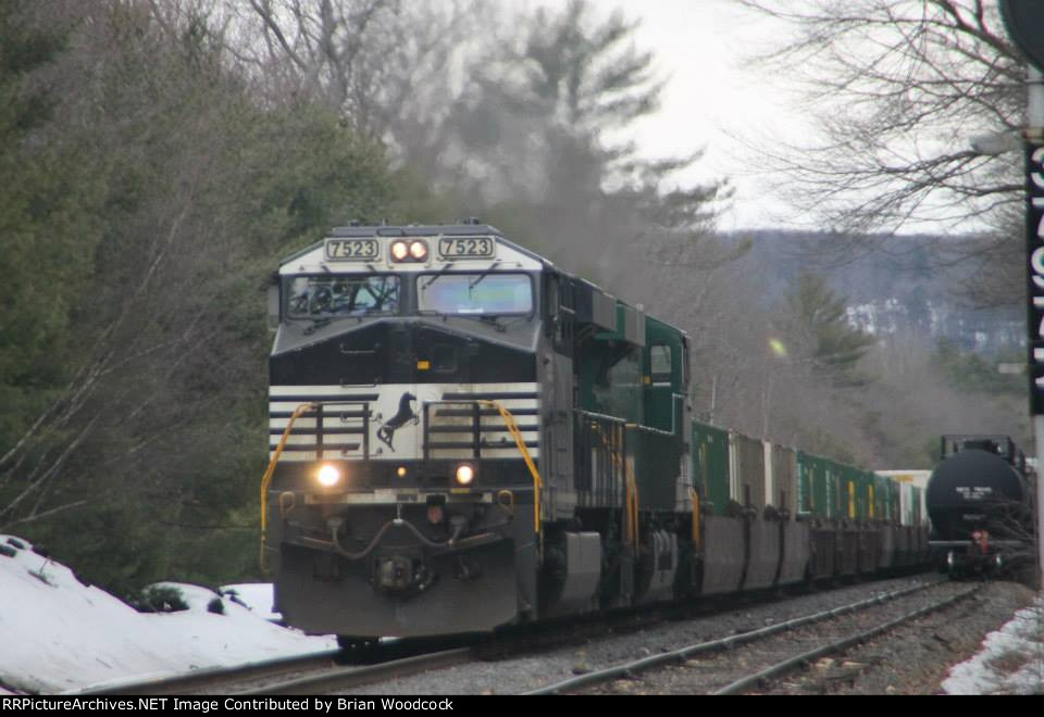 NS 7523