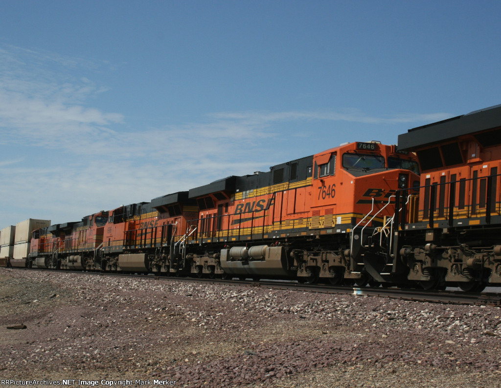 BNSF 7646